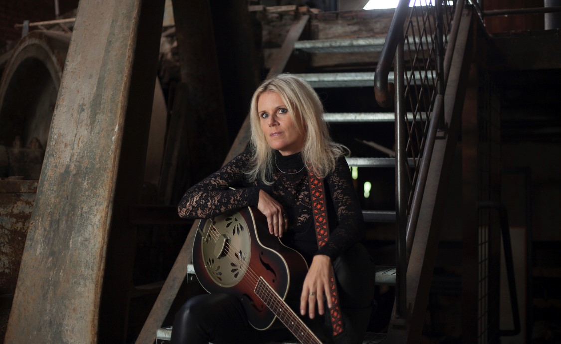 AL STONE – Dark Country – SaitenKult